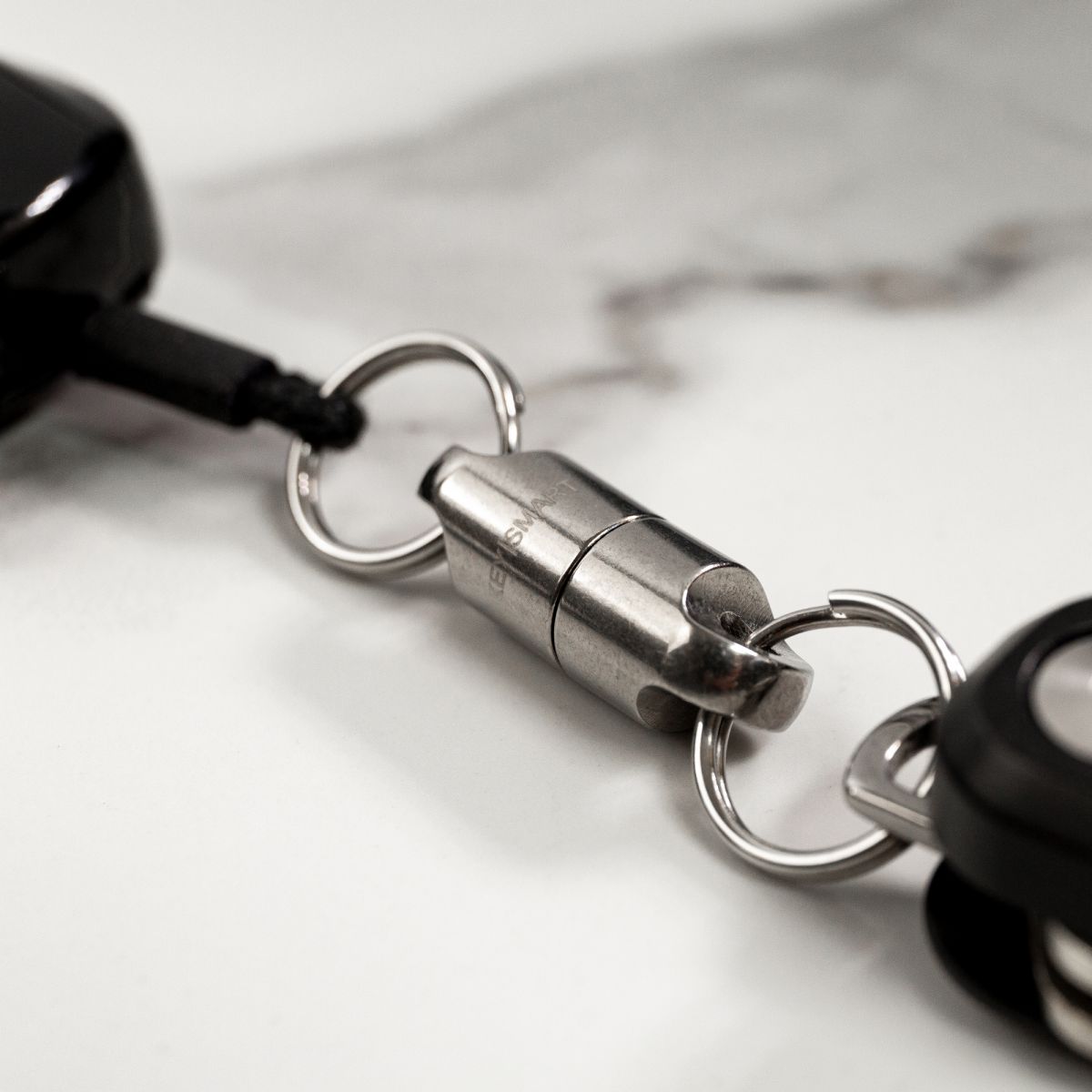 KeySmart Mag Connect | Magnetic Quick Connect, Titanium | PocketDump.com